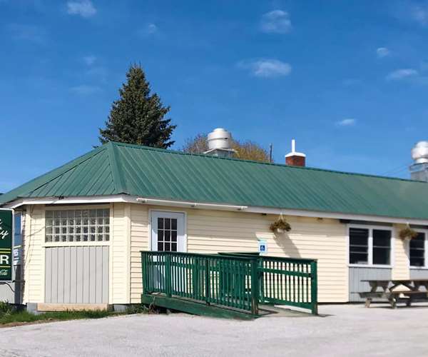 Photos - Maple City Diner - Saint Albans, VT